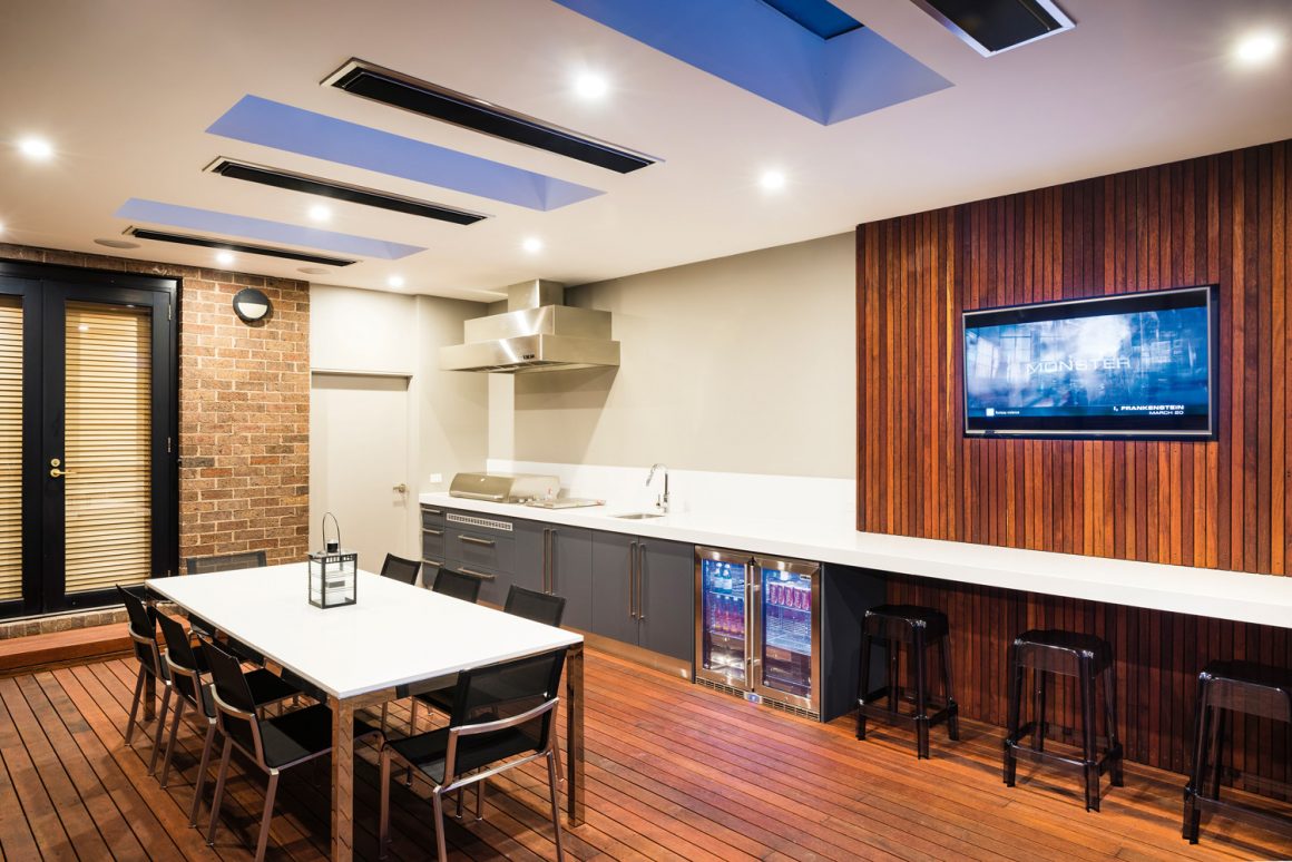 Cooking capers: A look at outdoor kitchens - Completehome