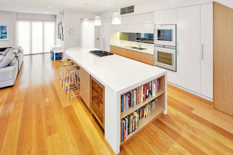 A Sophisticated Space Designed for Entertaining - Completehome