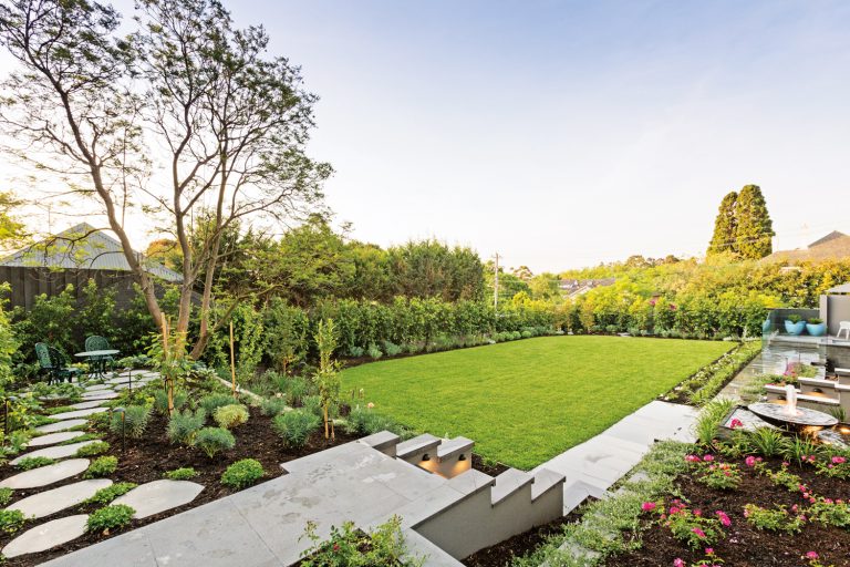 Picture perfect: an engaging European-style garden - Completehome