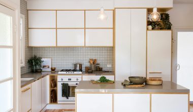 Industrial-Style Gantries for Your Kitchen - Completehome