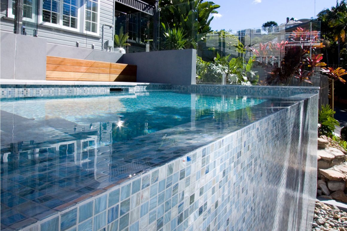 Rogers Pools Steep Slope Solution - Completehome
