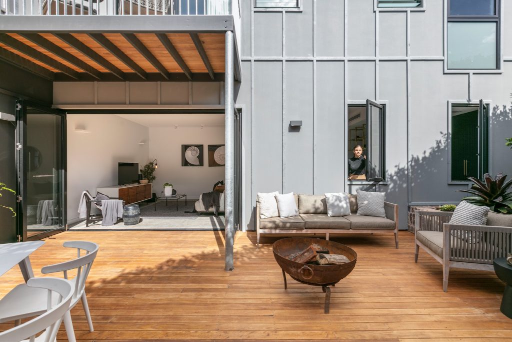 Unique Alternative to Traditional Cladding - Completehome