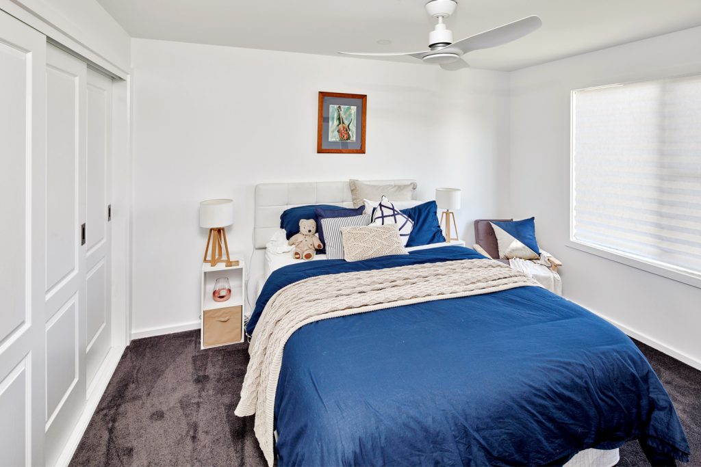 A Customised Modular Home That Makes the Most of its Location ...