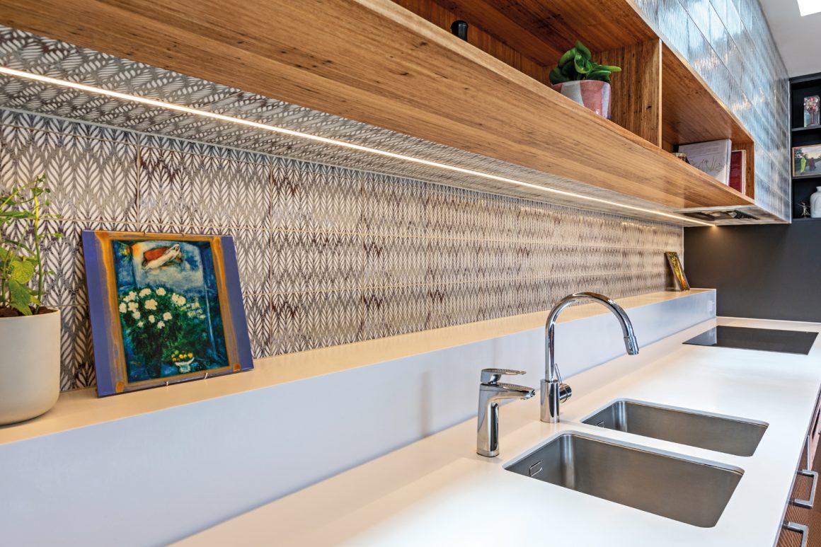 A Solid Solution for Working Surfaces - Completehome