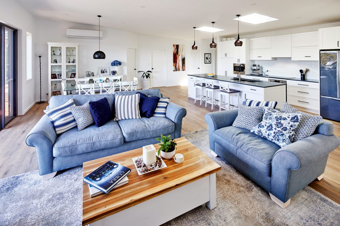 A Customised Modular Home Making the Most of its Location - Completehome