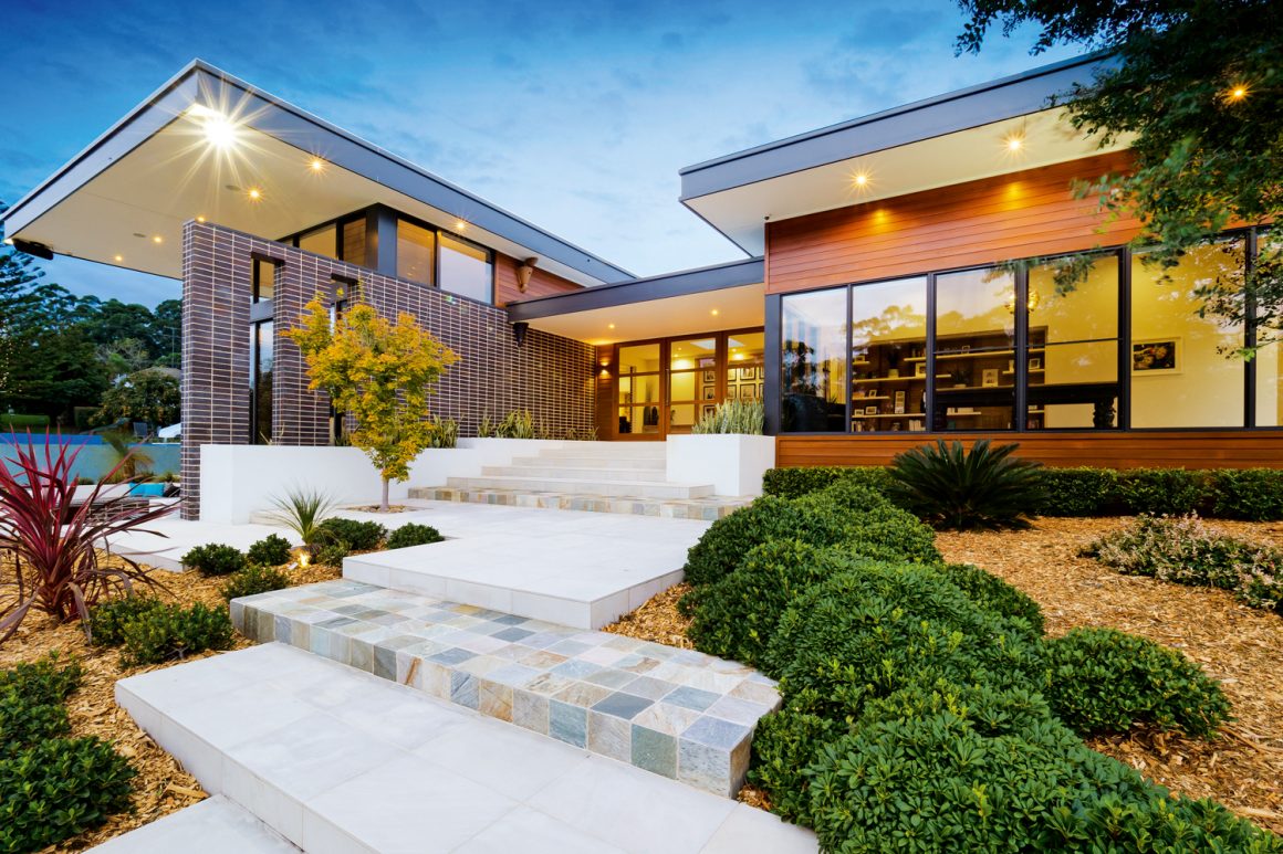 A Spacious Home that Exudes Modern Elegance - Completehome