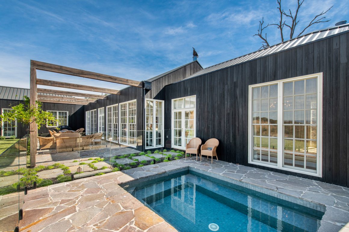 Hedger Constructions Receives MBAV Best Custom Home - Completehome
