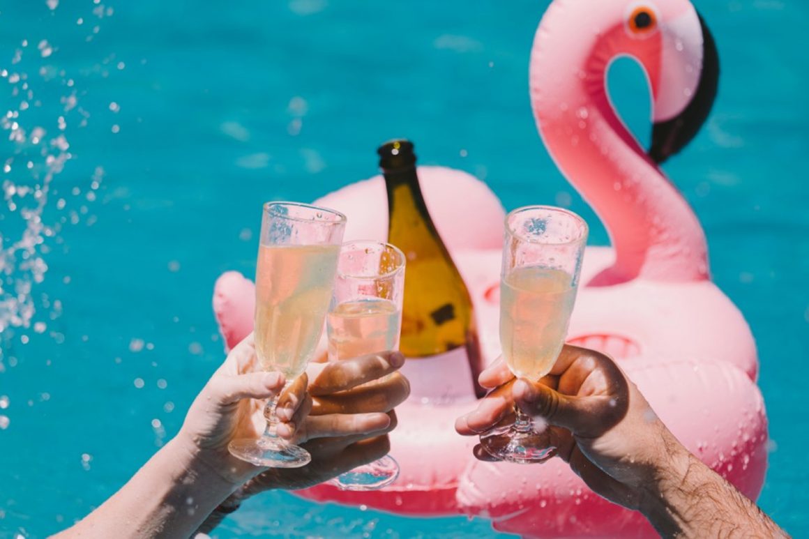 Three Theme Ideas for Your Next Pool Party at Home - Completehome