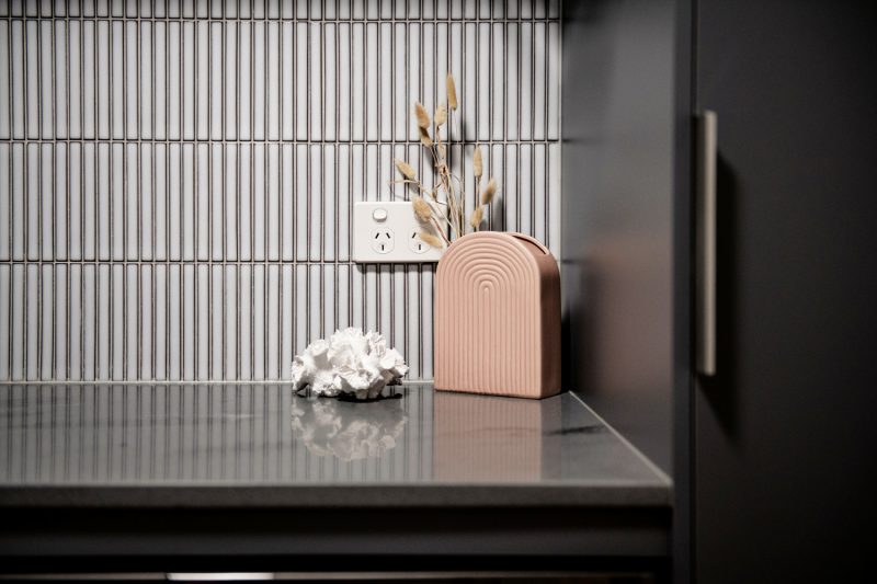 The Six Shades of Evostone - Completehome