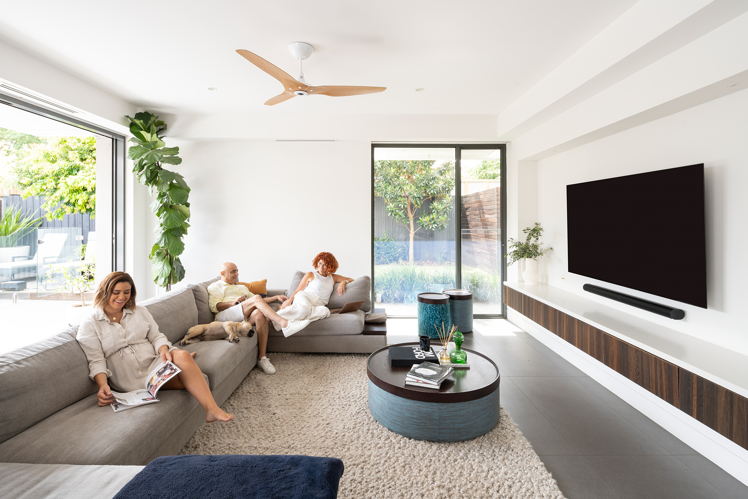 Top Tips for Resort Life at Home This Summer - Completehome