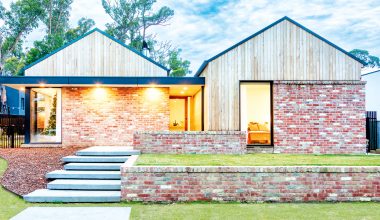 A 130-year-old grand homestead roof renovation: a fine romance