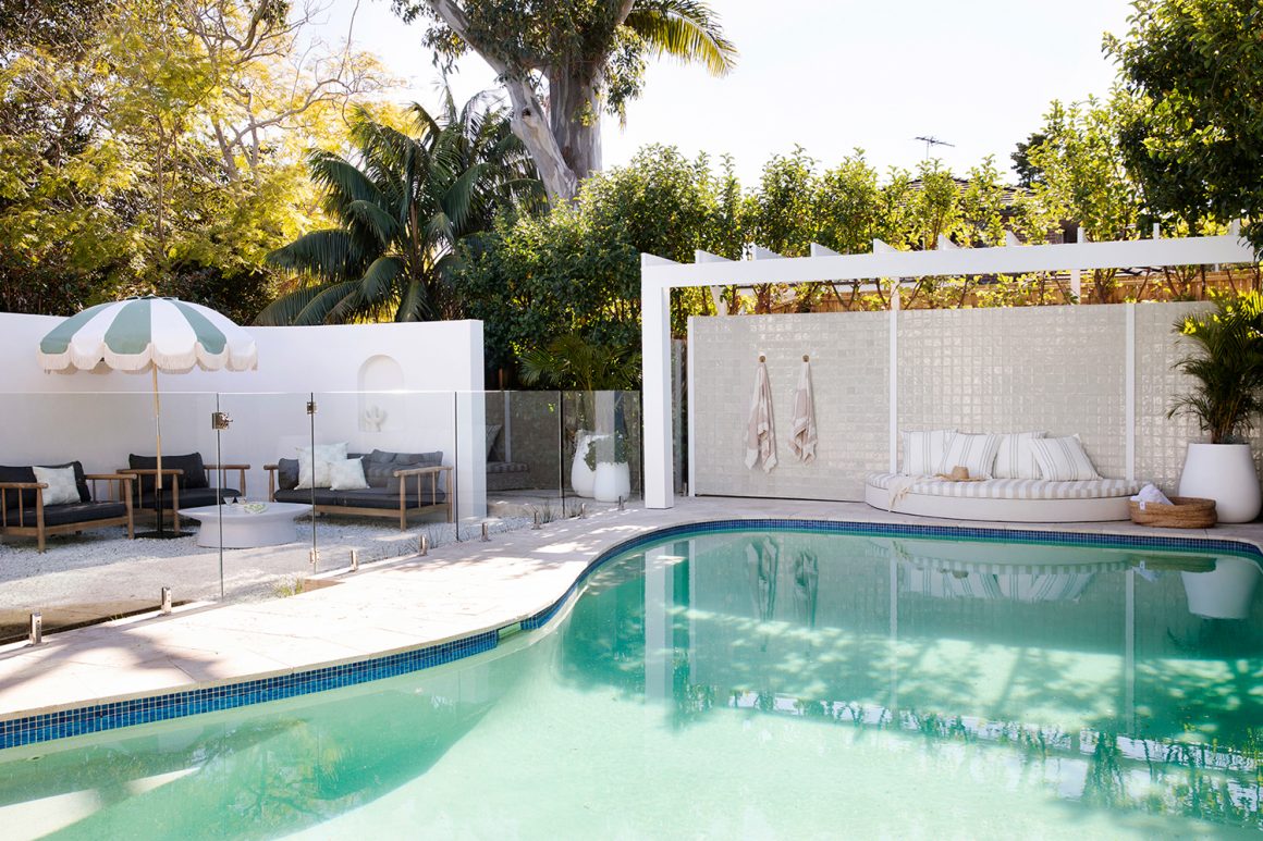 Think Vertical: Putting Walls to Work in Your Outdoor Living Space ...