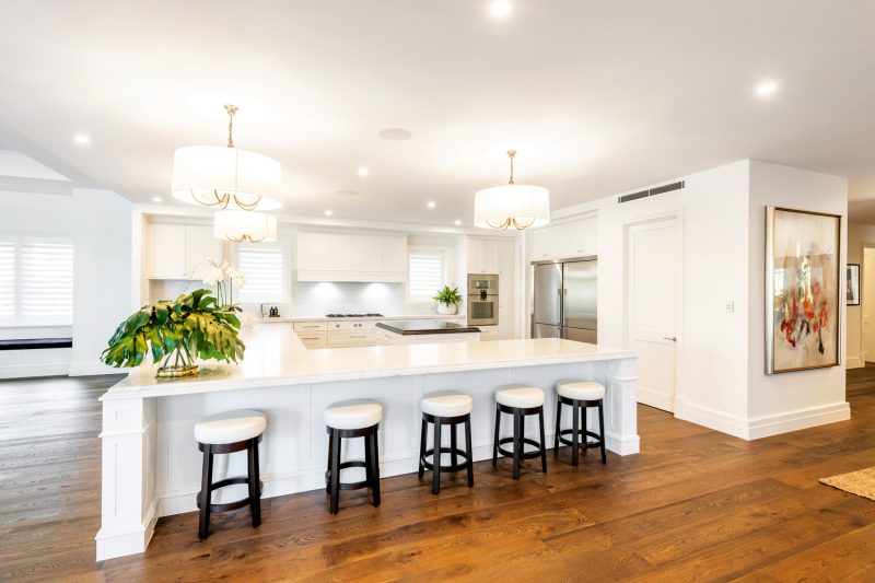 A Kitchen That is Opulent in Scale - Completehome