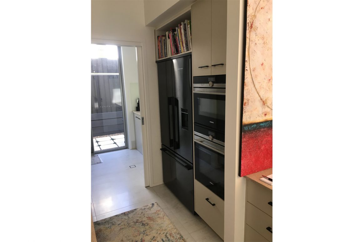 Turning an Ordinary Kitchen into a Piece of Art - Completehome