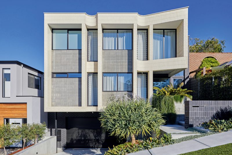 We take a look at our first three finalists for the Grand Designs ...