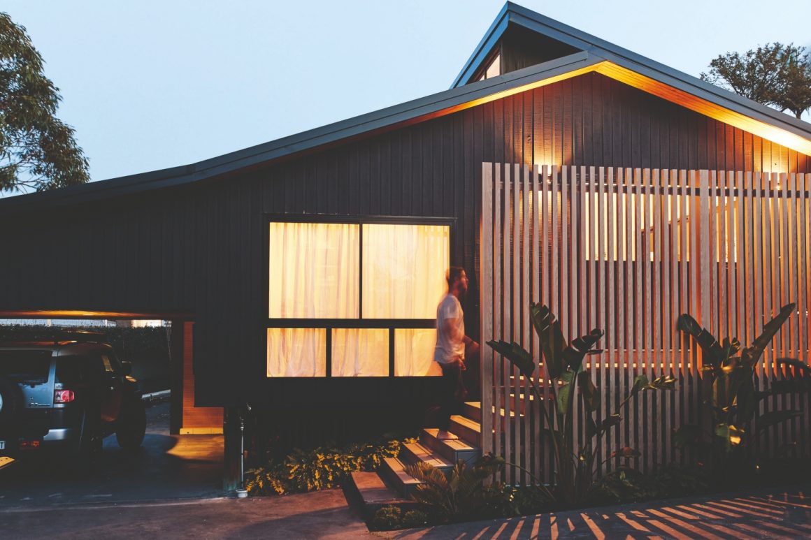 Stunning timber combined with aluminium is the perfect duo