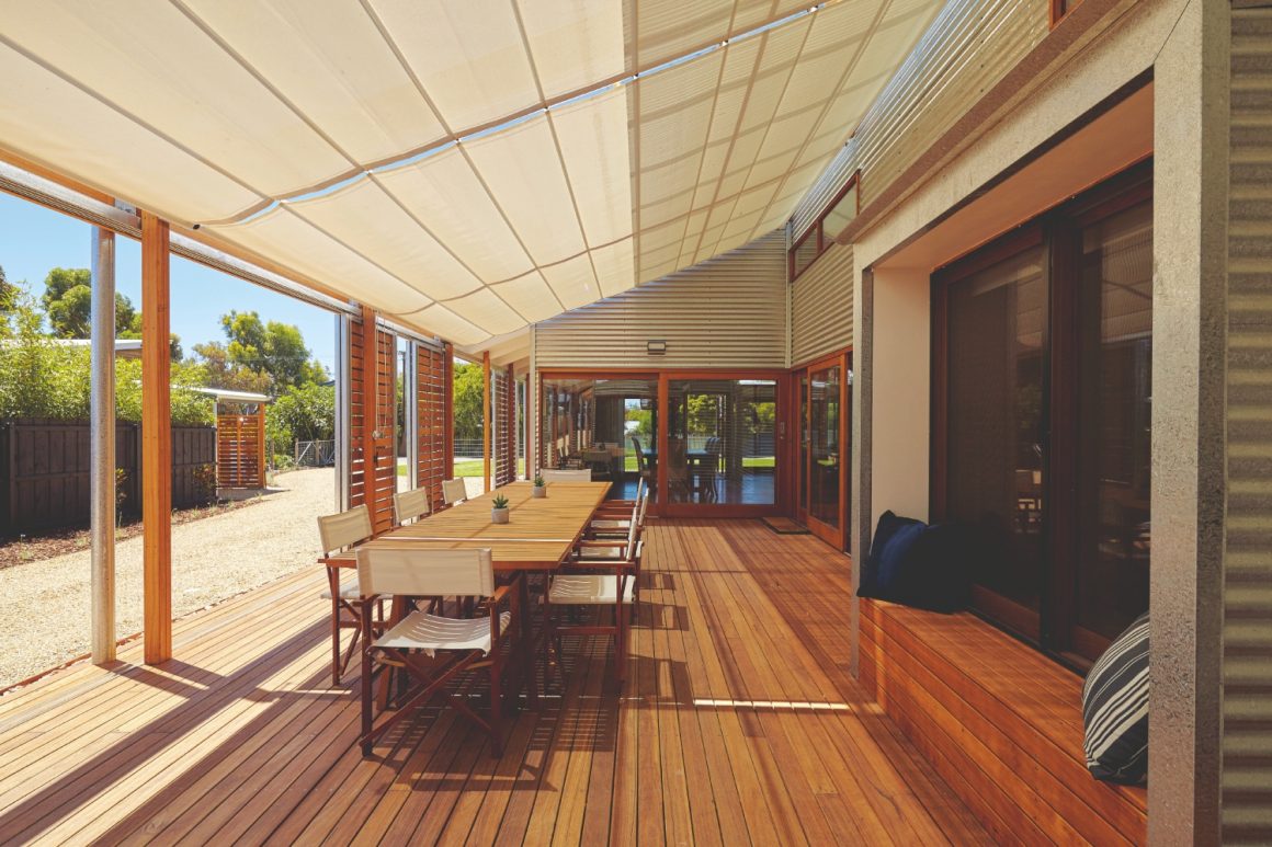 Retractable sail systems that will ensure you are energy saving