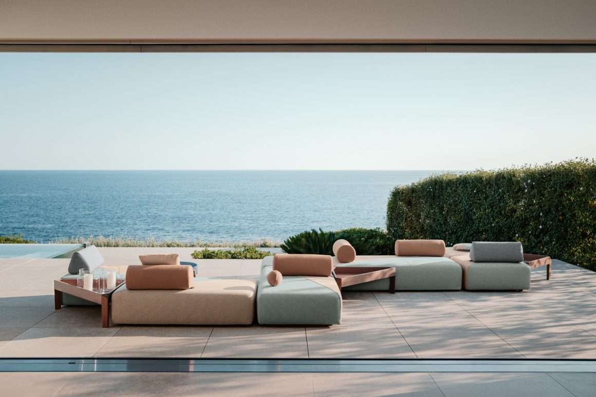 Guide to creating the perfect outdoor setting - Completehome