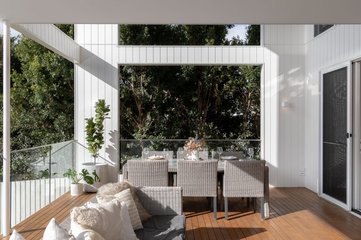 Design your Coastal or Hamptons Luxe home with Weathertex - Completehome