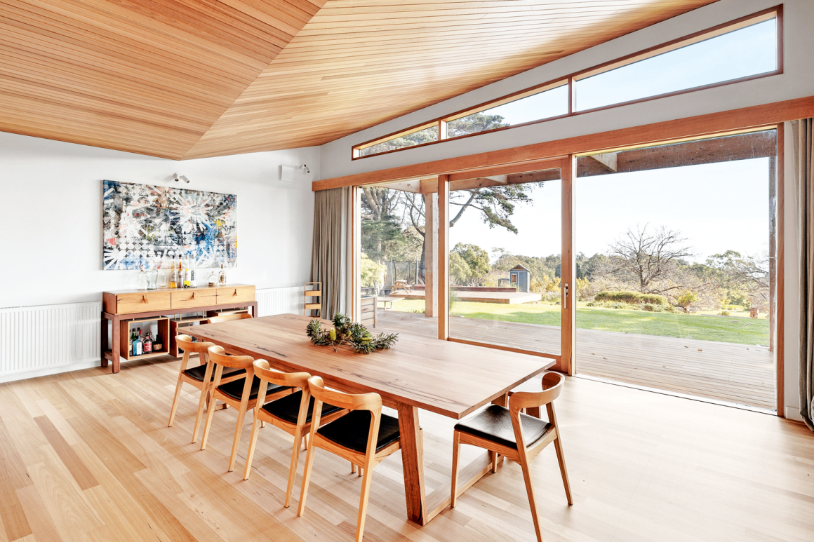 Passive Design Principles and Stunning Views Creates a Home of Cohesion ...