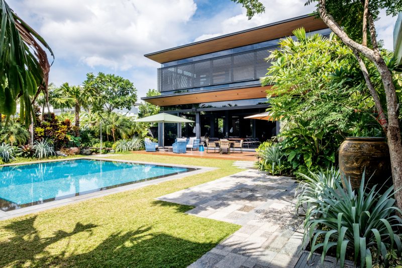 Screen House: Harmonizing Contemporary Design and Tropical Climate ...