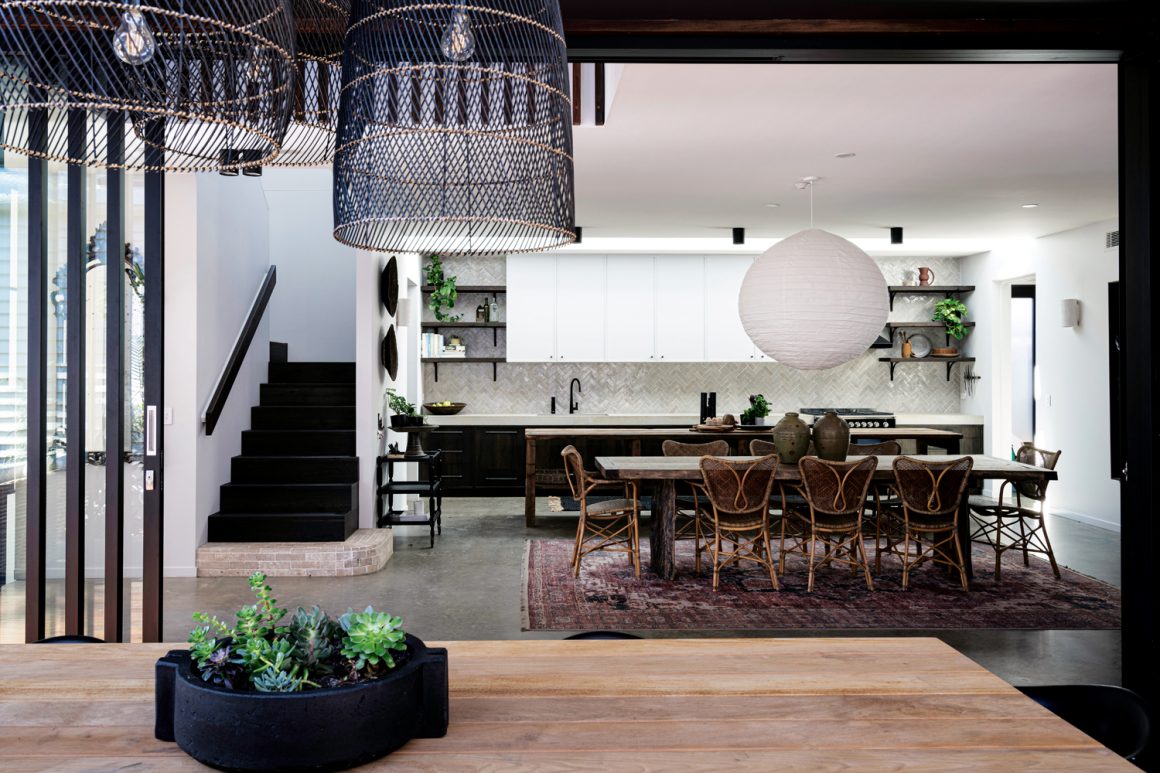 Sikata House: Embracing Imperfect Beauty in Byron Bay's Coastal Haven ...