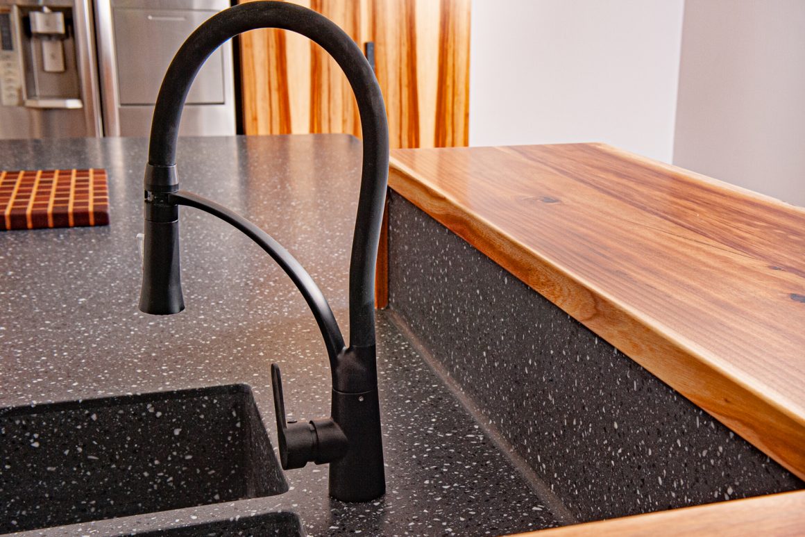 The Beauty and Innovation of Staron Solid Surface on Display - Completehome