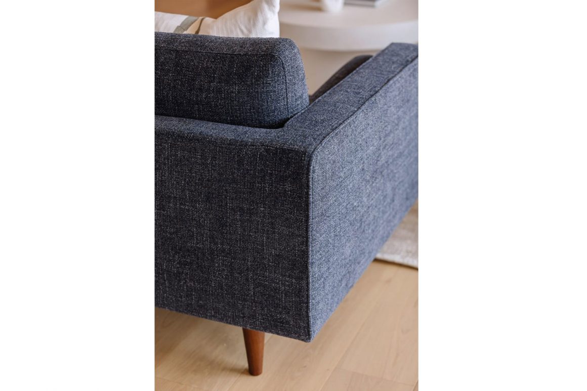 Essential Elements for Your Living Room - Completehome