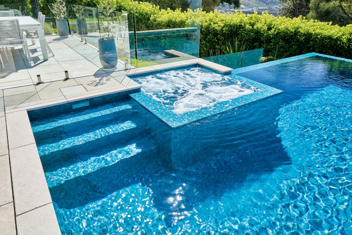 Interlink's Personal Touch on a Northern Beaches Infinity Pool and Spa ...