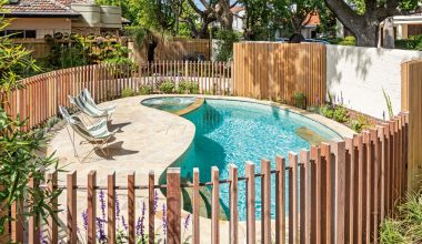 European resort style outdoor entertaining area - Completehome