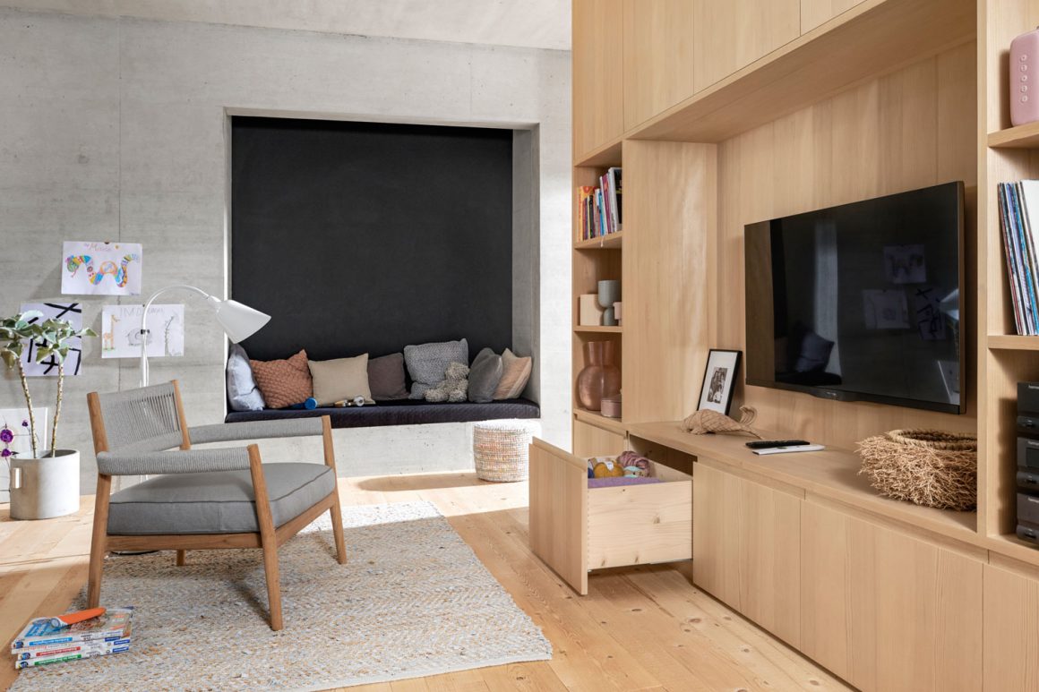 Create Ergonomic Elegance Around the home with MOVENTO - Completehome