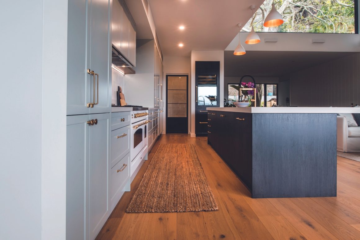 Contemporary Shaker Style Kitchen with Nobby Kitchens