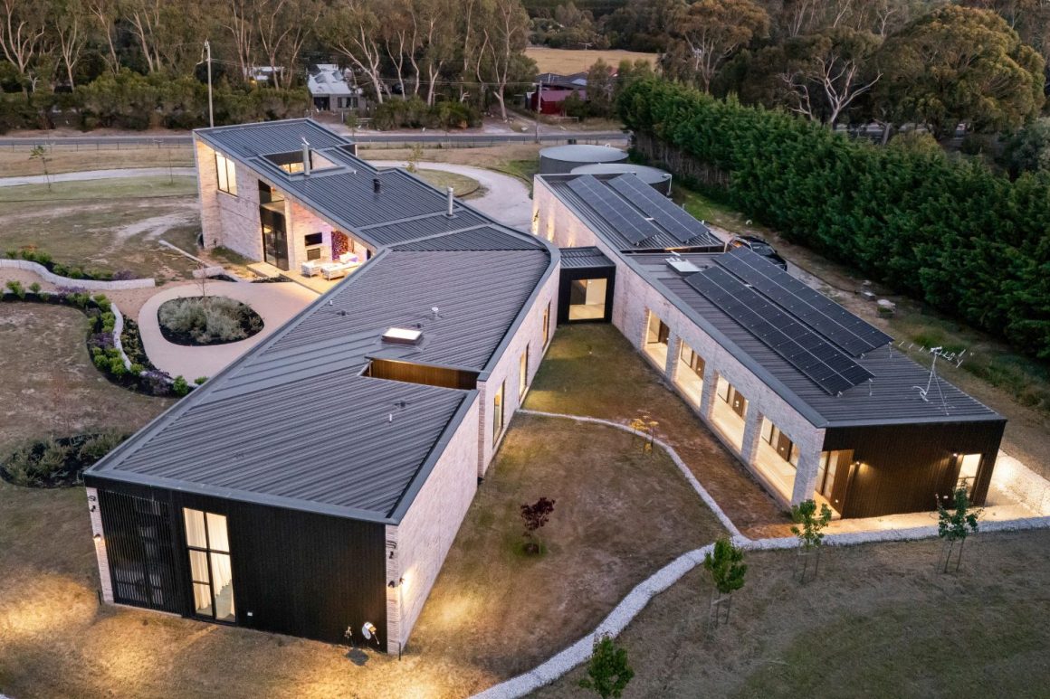 A Surf Coast icon - Completehome