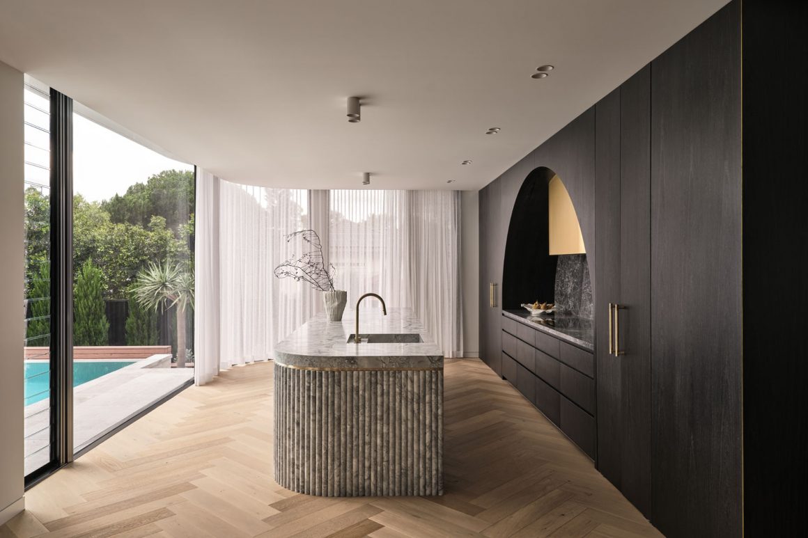 A1 Design Studio’s Modern Kitchen Masterpiece - Completehome