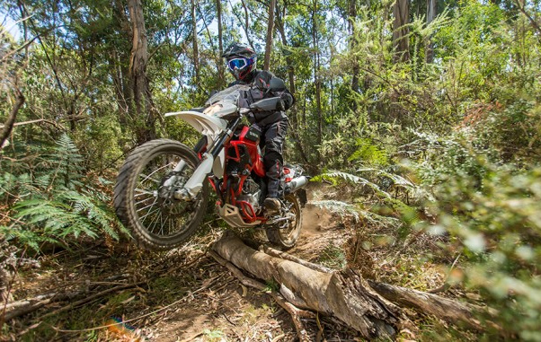 SWM SUPERDUAL X | Dirt Action