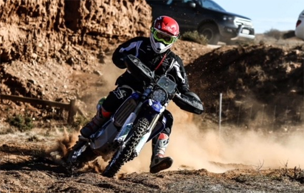 RILEY GRAHAM WINS 24 HOUR TRAIL | Dirt Action