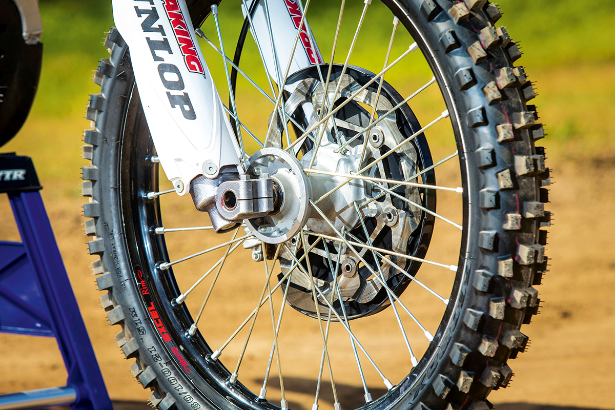 BILLY MACKENZIE'S 2013 CDR YAMAHA YZ450F | Dirt Action