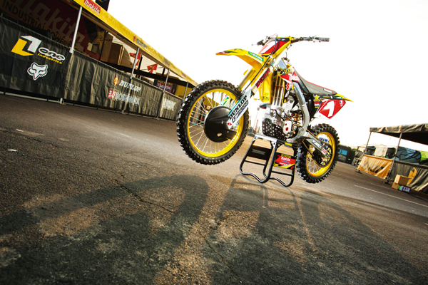 Suzuki's Great Moments in 100 Years of Racing | Dirt Action