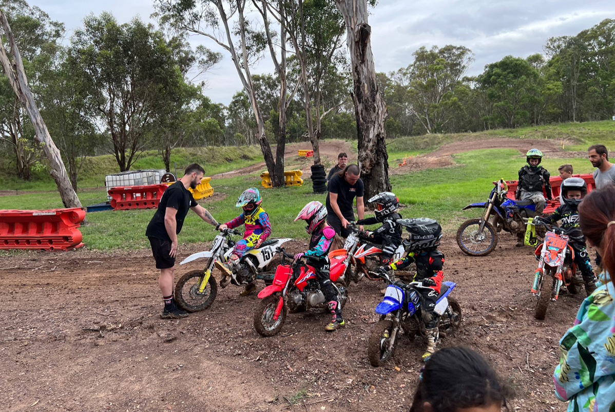 GET THE COMPETITIVE EDGE! | Dirt Action