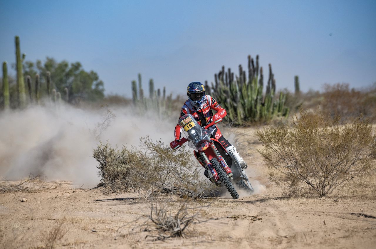 SANDERS FLYING IN SONORA RALLY, MEXICO | Dirt Action