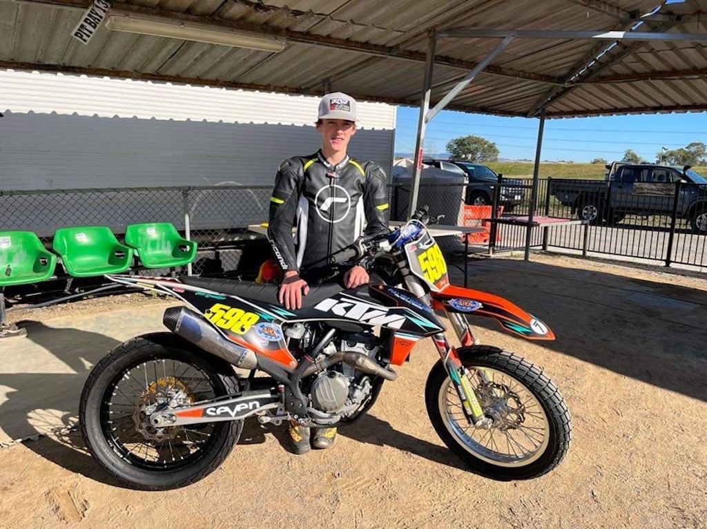 AUSSIE YOUNG GUN TAKES ON USA FLAT TRACK | Dirt Action