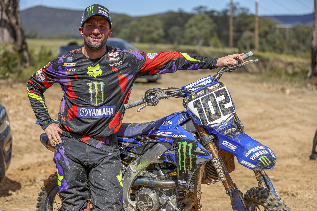 FULL CIRCLE | Dirt Action