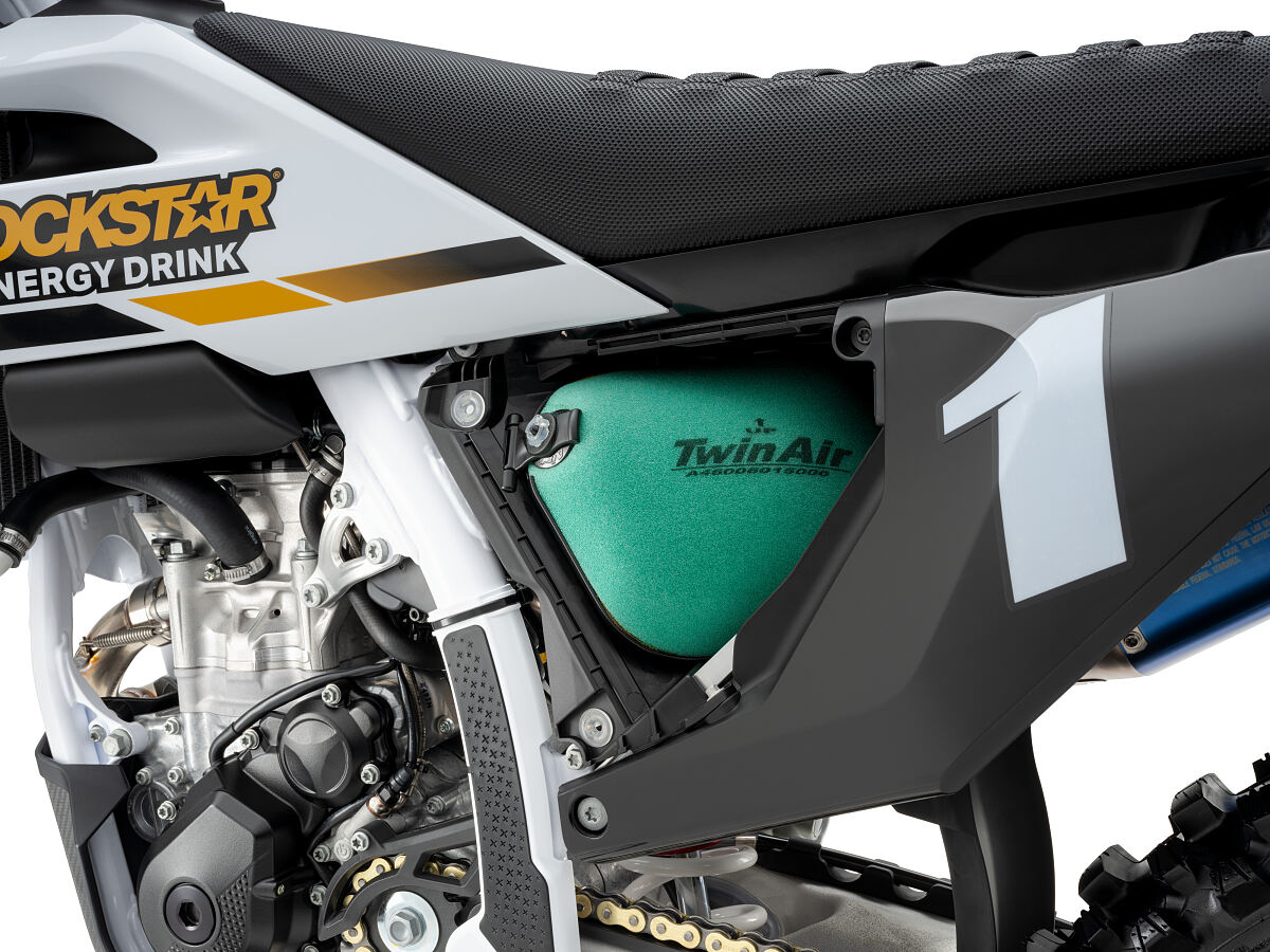 Husqvarna Unveils 2025 Factory Edition FC 250 and FC 450 | Dirt Action