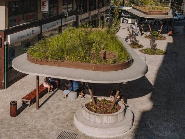 Spanish Bus Stop Acts as Urban Oasis | ODS