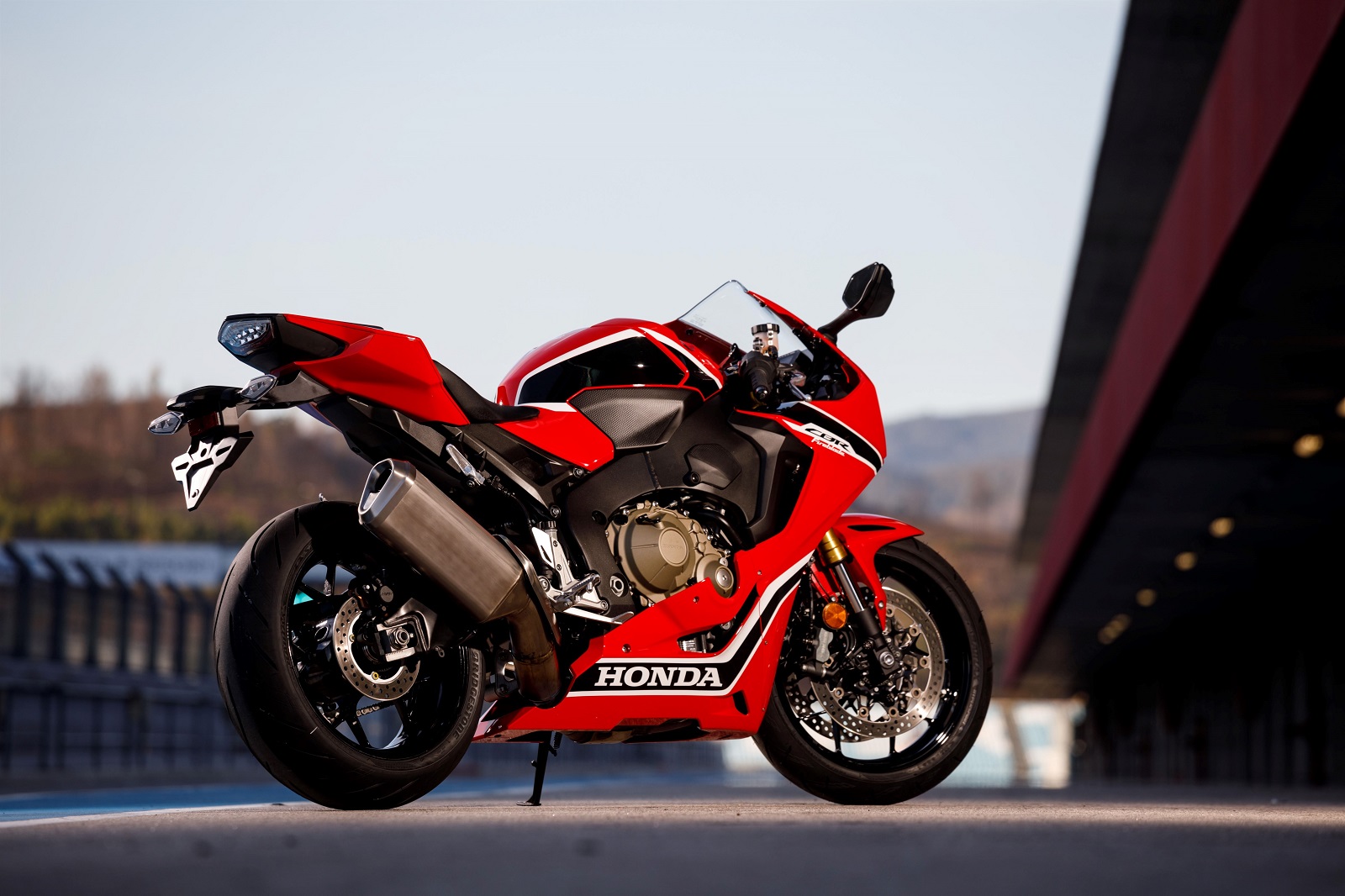 Rideaway deals on Honda Supersport - Road Rider Magazine