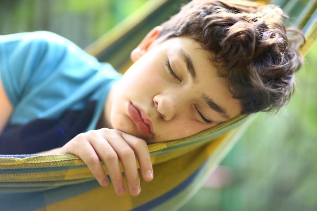 Rocking induces better sleep and improves memory - WellBeing