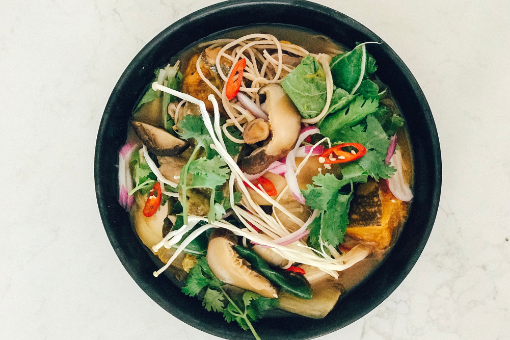 5-Veggie Vegan Ramen Recipe – EatWell Magazine